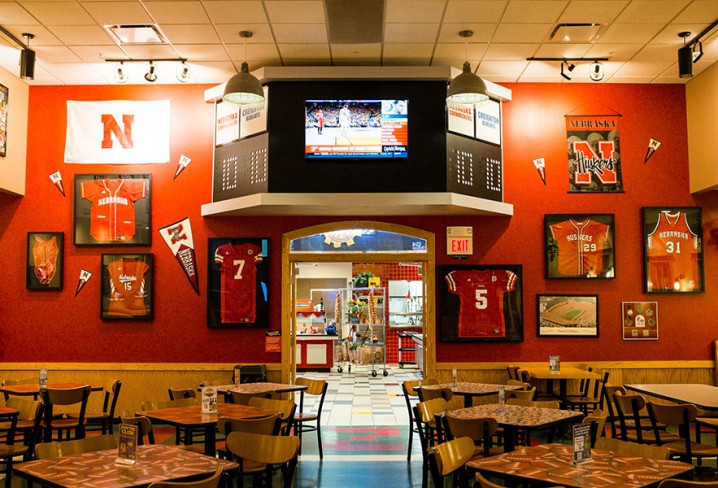 Unlimited Buffet | The Amazing Pizza Machine